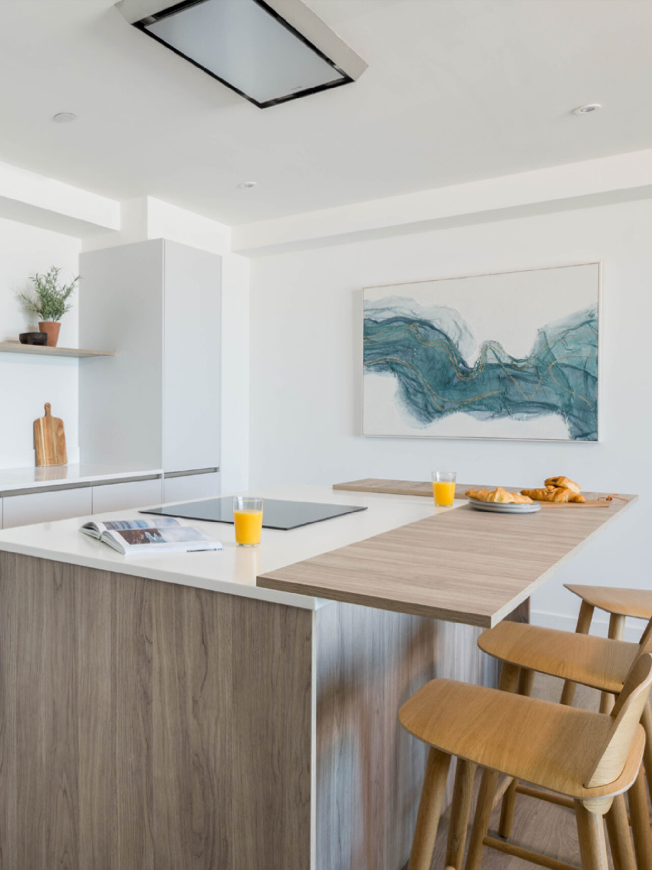 8 Cliff Edge | Absolute